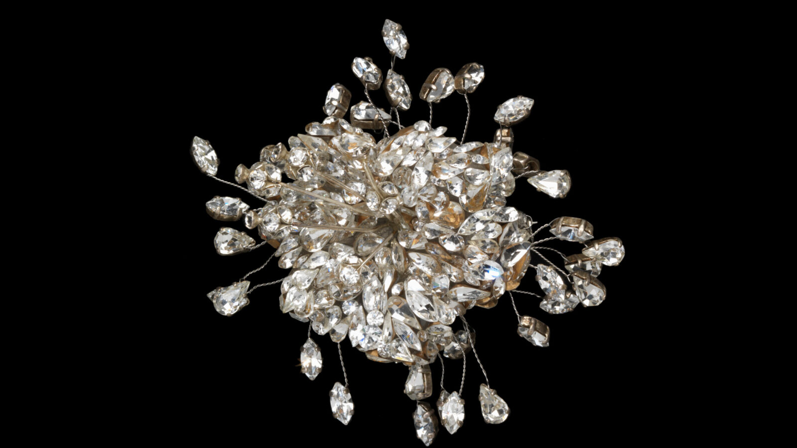 Diplomatic Gifts Archives - Read My Pins: The Madeleine Albright Collection